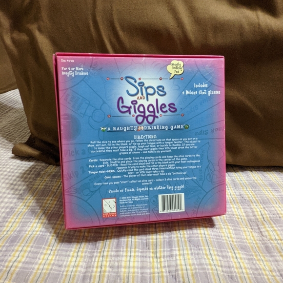 mm | Party Supplies | Sip And Giggles Game Fun Drinking Board Game ...
